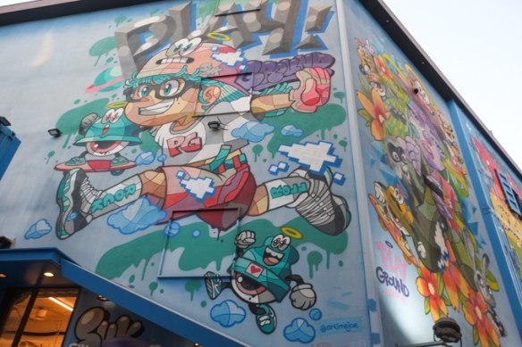 Hongdae murals | Eyes on the Streets